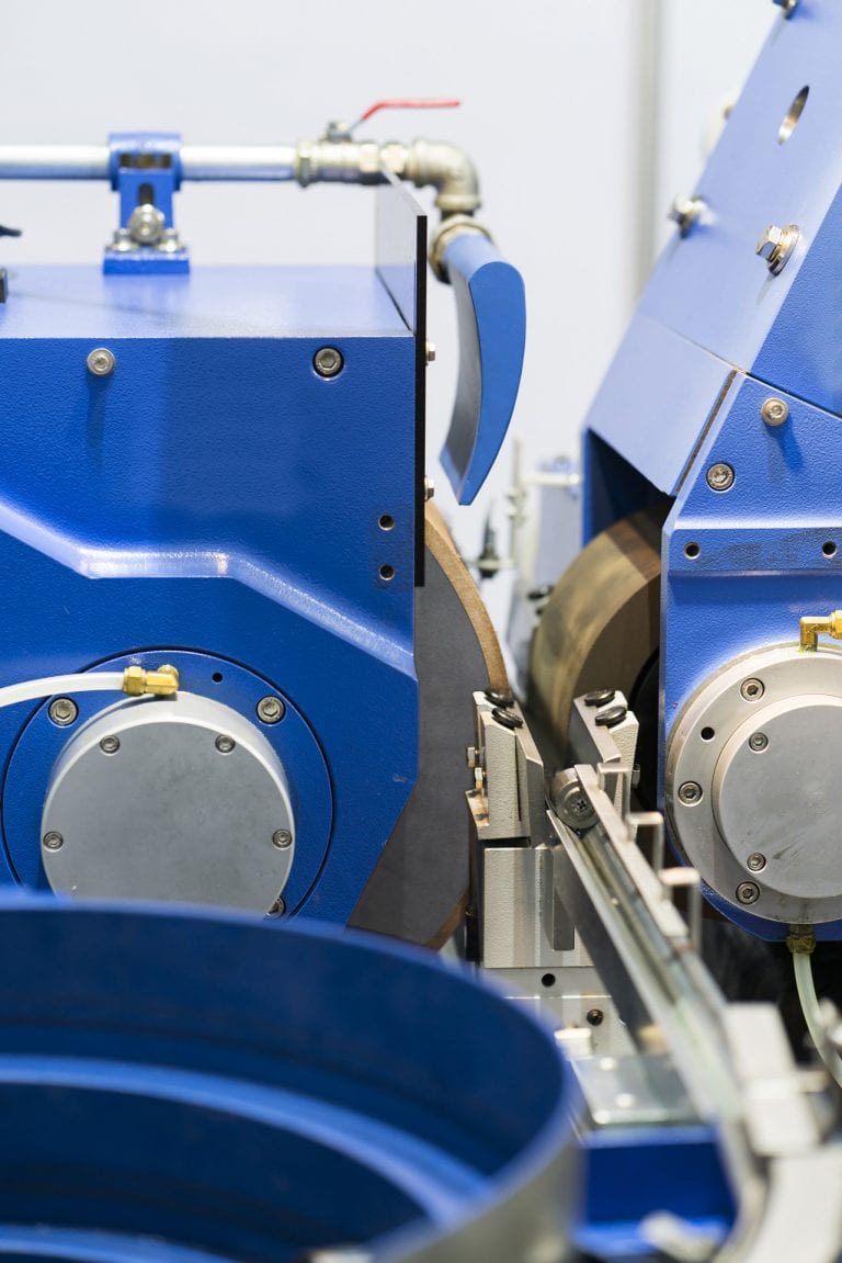 What is Centerless Grinding? Diamond and CBN Grinding Wheels